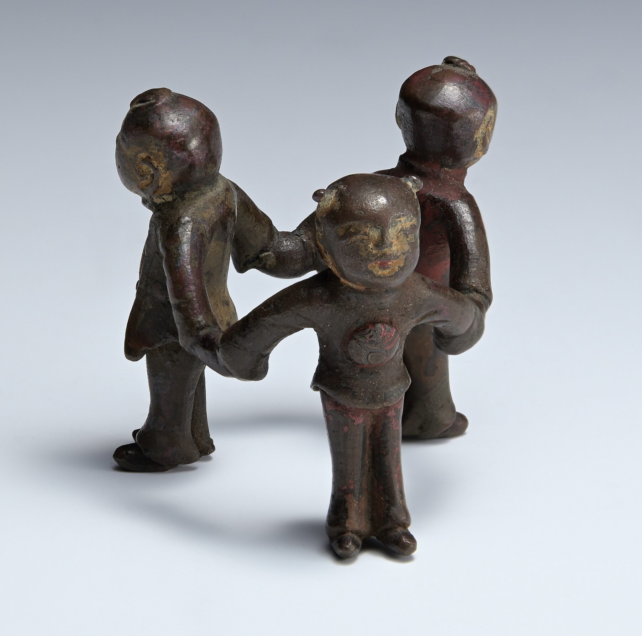 色絵古銅三ツ人形蓋置 | 藤田美術館 | FUJITA MUSEUM藤田美術館 | FUJITA MUSEUM